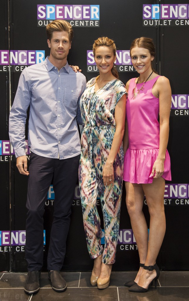 Host Rachael Finch with models - Couturing.com