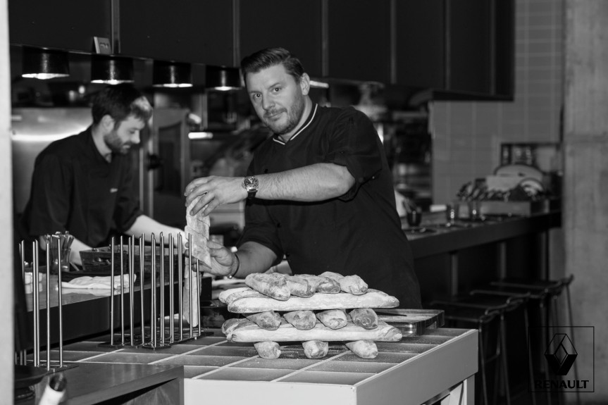 UNDER THE BIG TOP AT LE GRAND CIRQUE WITH RENAULT AMBASSADOR, MANU ...