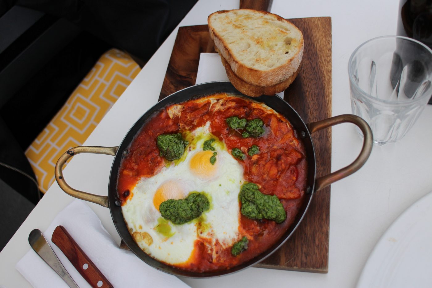 ROOFTOP BREAKFAST AT ITS BEST AT SANTONI - Couturing.com