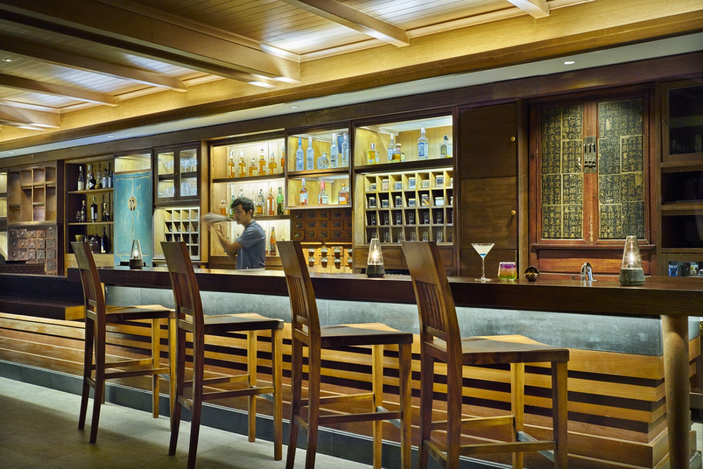 Anantara Layan Breeze Bar - Couturing.com