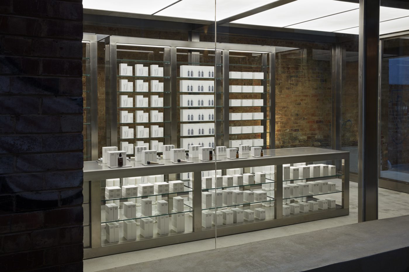 GROWN ALCHEMIST LAUNCHES ITS FIRST FLAGSHIP RETAIL LAB - Couturing.com